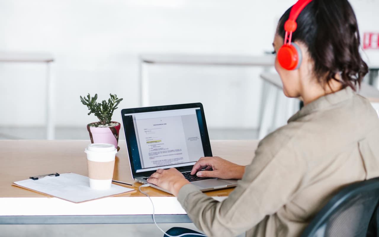 Grammarly Review 2025: Is It Better to Get Premium? Best Grammar ...